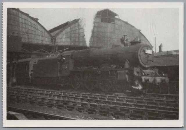 5529 STEAM LOCOMOTIVE at London Road Station 1947 Railway Postcard £3. ...