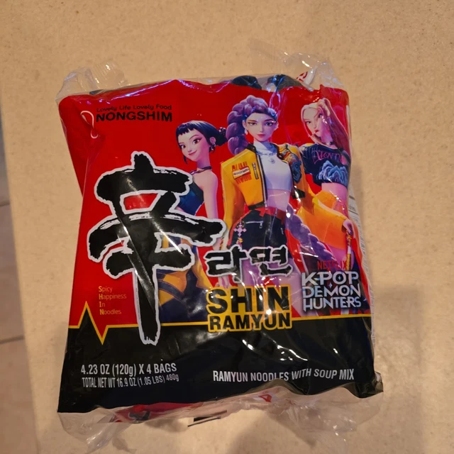 KPOP DEMON HUNTERS Korean Shin Ramyun Ramen 4 Pack Huntrix Rumi Zoey ...