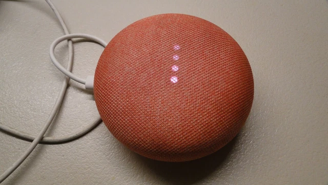 GOOGLE NEST MINI Model HOA 1600 Amphitheatre Home Smart Assistant ...