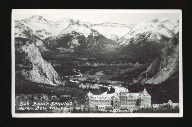 BANFF SPRINGS HOTEL and Bow Valley Banff Springs Hotel and the Bo- Old Photo EUR 6,62 - PicClick FR