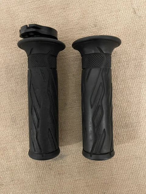 GSXR 600-750-1000 GENUINE THROTTLE TUBE +Handle bar Rubber Grips £24.58 ...