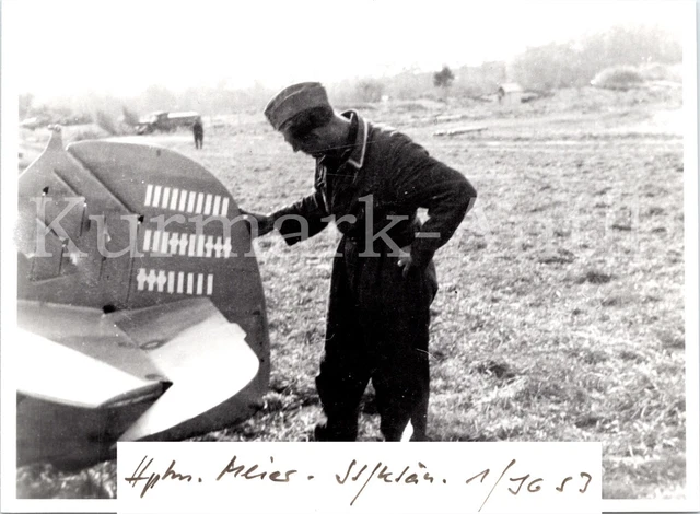 T057 FOTO WEHRMACHT Archiv Repro Luftwaffe Flugzeug Me109 Emblem JG53 ...