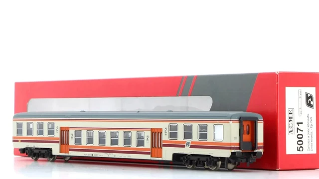 ACME 50071 FS Carrozza di 2Cl piano ribassato MDVC tipo 73 ep IV Va 1: ...
