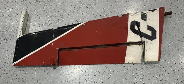 PIPER PA23-250 AZTEC Rudder Assy With Trim Tab Sn- 27-4016 P/N: 16199 ...