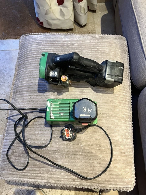 HITACHI 10MM THREADED Rod Cutter 12v With 2 X Batteries and Charger £ ...