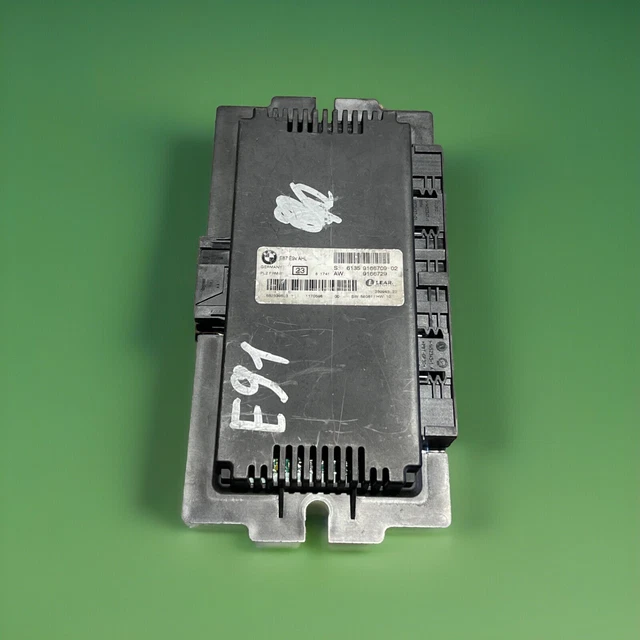 BMW E87 E92 E93 E90 E91 LCi ECU Lichtmodul Fußraum Modul Steuergerät 9166709 EUR 89,00 - PicClick DE