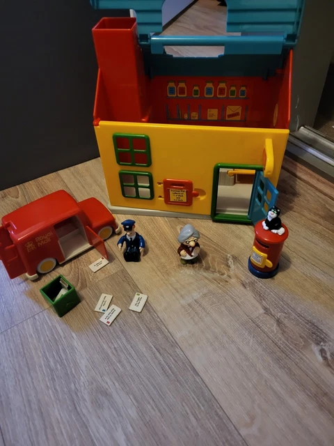 POSTMAN PAT - Vintage Greendale Post Office with figures and van £29.99 ...