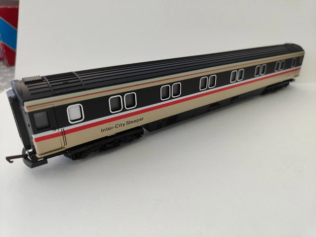 LIMA OO GAUGE 305369A7 Sleeper HST MK3 Intercity Livery Sleeper Coach ...