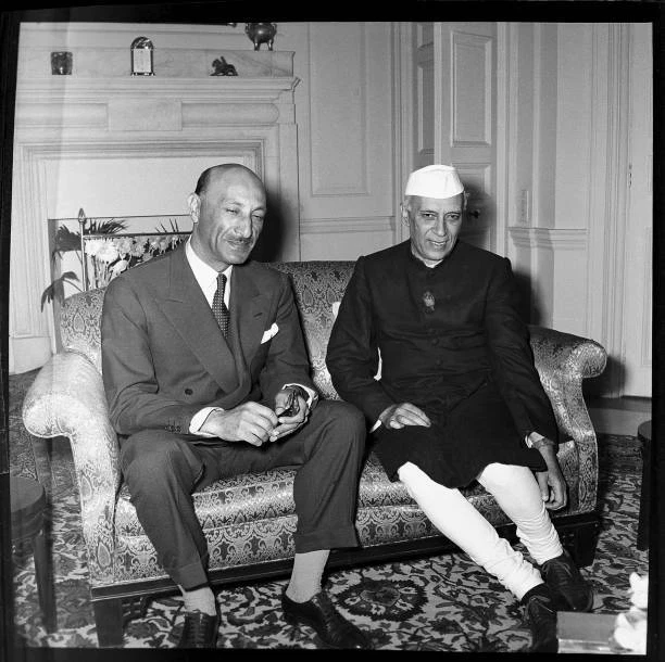 KING MOHAMMAD ZAHIR Shah and Jawaharlal Nehru 1958 Switzerland Old Photo £5.48 - PicClick UK