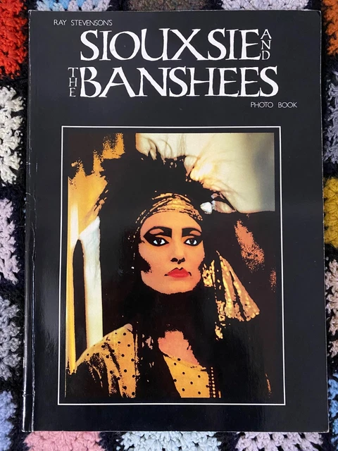 SIOUXSIE AND THE Banshees Photobook by Ray Stevenson Omnibus press PUNK ...