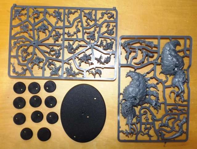 WARHAMMER 40K TYRANID Psychophage & Neurogaunts Set from Leviathan £7. ...