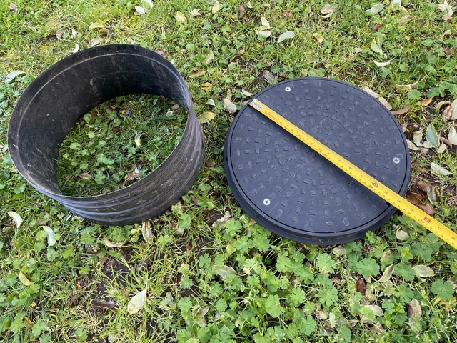 320MM MANHOLE INSPECTION Chamber Manhole - 1 Riser, Cover & Frame £20. ...