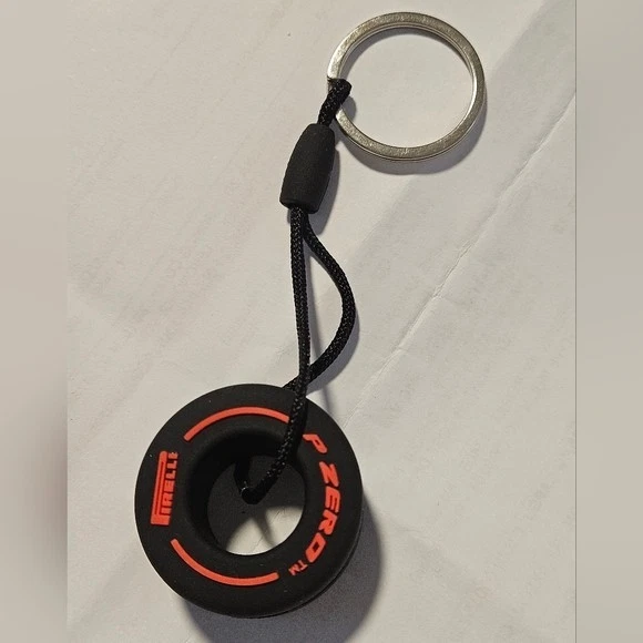 F1 TYRE KEY Ring Pirelli P Zero Colours Great Gift Display Keychain ...