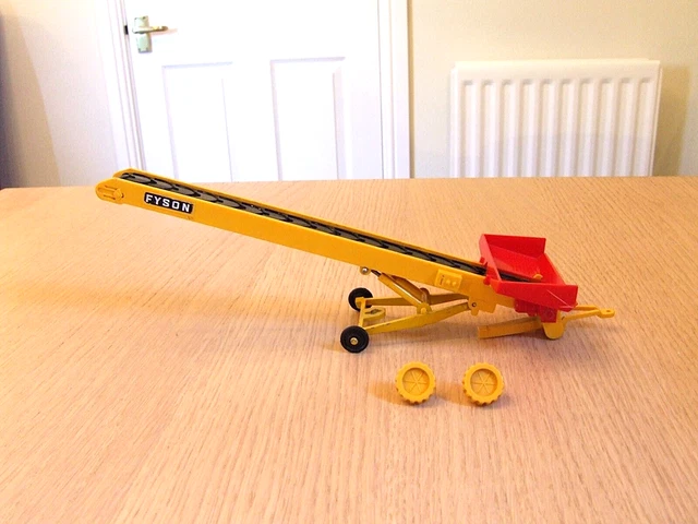 VINTAGE BRITAINS FARM Fyson elevator *repaired* £12.00 - PicClick UK