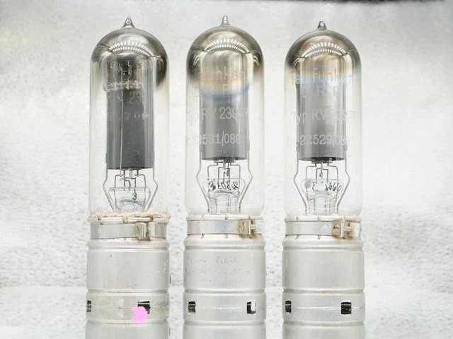 1X RV239 IV Telefunken Kraftverstärker-Röhre Tube Triode W180 KE139 ...