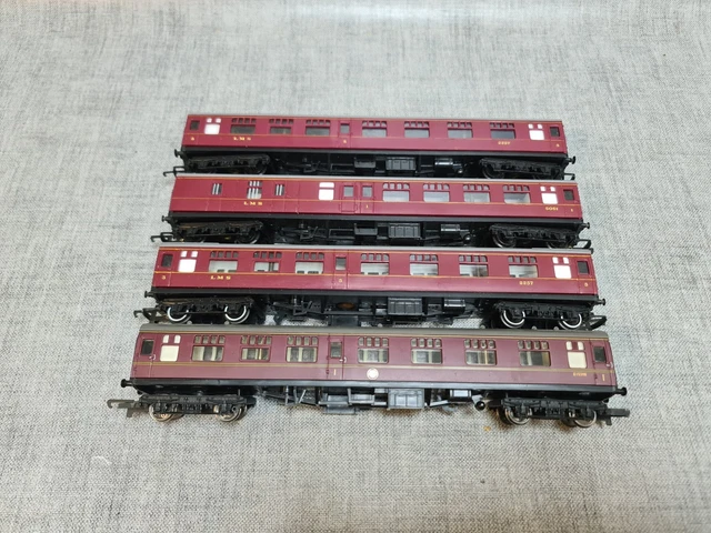 X4 HORNBY 00 Gauge Model Railway Coaches £26.68 - PicClick UK