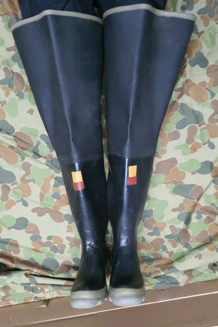 RARE ORIGINAL VINTAGE Hood Bullseye Rubber Waders Fishing Boot £600.00 ...