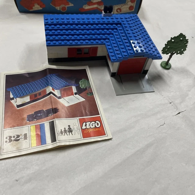 VINTAGE LEGO SYSTEM 324 Bungalow with Garage With Original Box ...