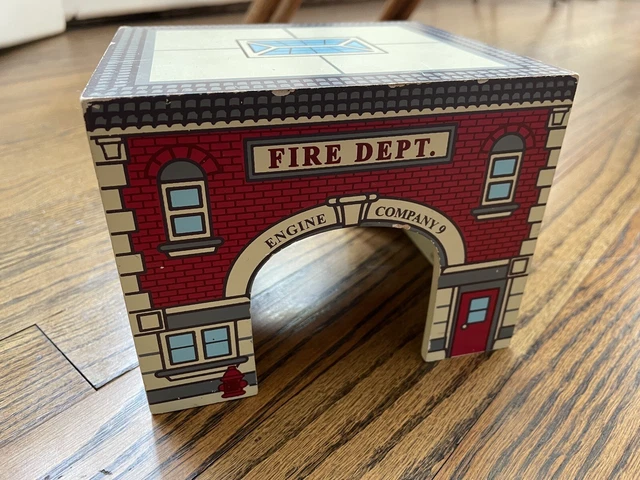 LAKESHORE BLOCK FIREHOUSE Fire Station Train Model Engine Railroad ...