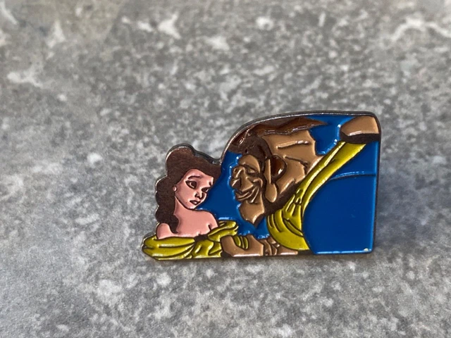 DISNEY BELLE & Beast Pin Badge Talking On Balcony - Beauty And The ...
