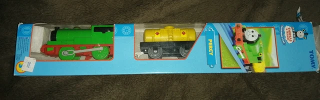 TOMY 2004 TRACKMASTER Thomas & Friends Train, PERCY Tender & Coach in ...