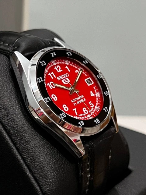 VINTAGE SEIKO 5 Automatic 21 J Red Colour Face Men's wrist Watch Made ...