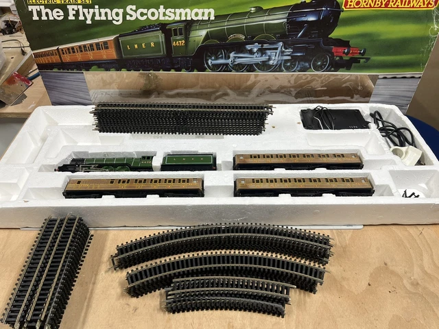 HORNBY FLYING SCOTSMAN Analogue Train Set + Extra Track £101.00 - PicClick UK