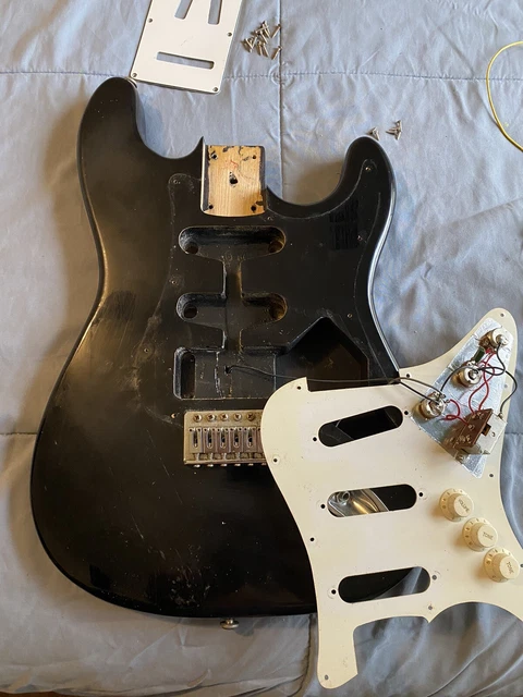 VINTAGE EARLY 90'S Samick Artist Series Strat Electric Guitar BODY w/Pickguard! $137.16 ...