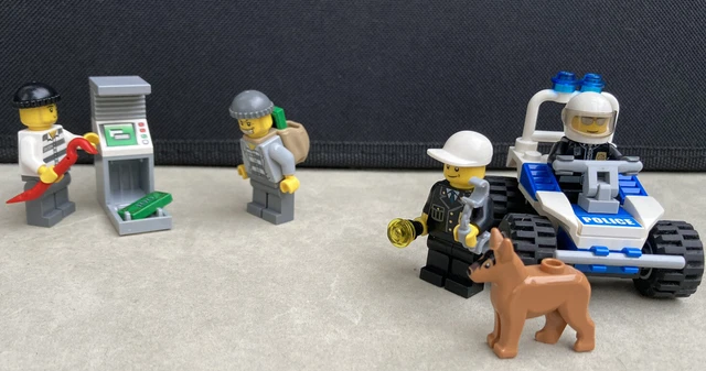 POLICE & ROBBER Crime Minifigure Collection Lego Set 7279 Complete 2011 ...