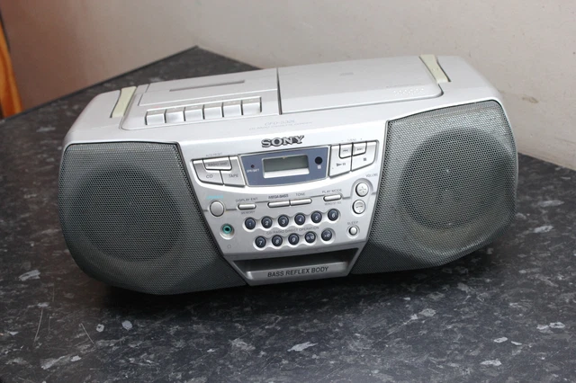 SONY CFD-S32L PORTABLE CD Radio Cassette Player Stereo Boombox FAULTY ...