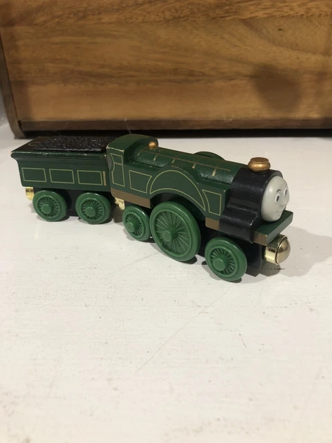 THOMAS & FRIENDS Holzbahn sprechende Emily & Tender Zug Panzermotor GUC ...