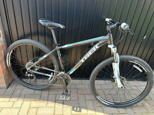 TREK MARLIN 7 29er Hardtail Mountain Bike Black/White/Blue - Medium ...