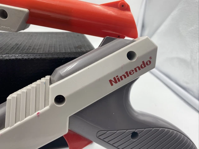 ORIGINAL NINTENDO ZAPPER Light Gun Controller 1985 Genuine NES-005 ...