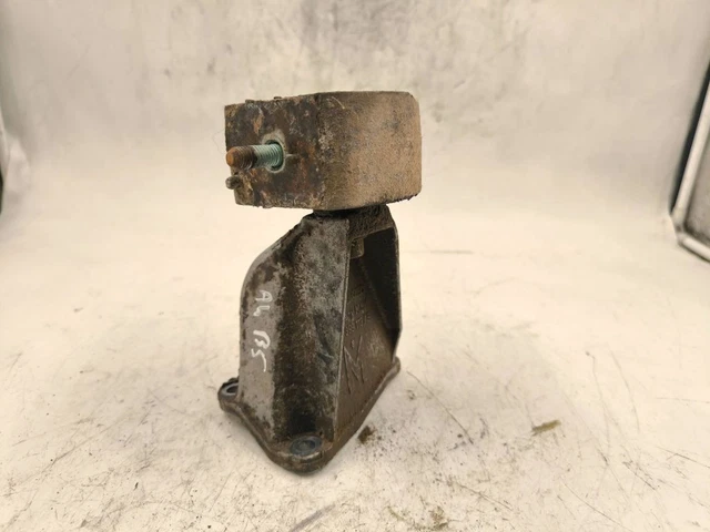 AUDI A4 S4 B5 8D 1998 Gearbox mounting bracket 8D0399113AB MPR32794 £44 ...