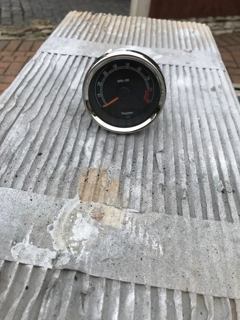 TRIUMPH AMERICA / Speedmaster EFI Tank Mounted Tachometer Tacho ...