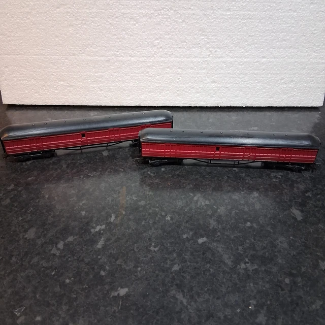 2 X 10 Inch Kit Built Coaches OO Gauge. Well Built Ref TL4 £22.00 ...