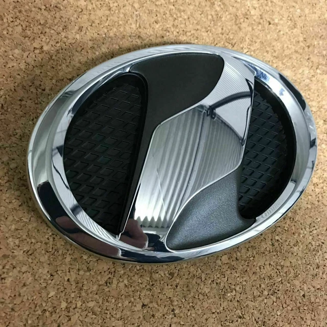 TOYOTA GENUINE NETZ Vitz YARIS SCP90 Emblem Budge 75301-52070 JDM OEM ...