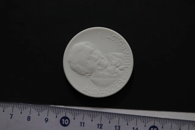 🧭 🇩🇪 GERMANY MERIT ORDER PORCELAIN MEDAL HUMBOLDT 40mm B62 #48 $39.95 ...