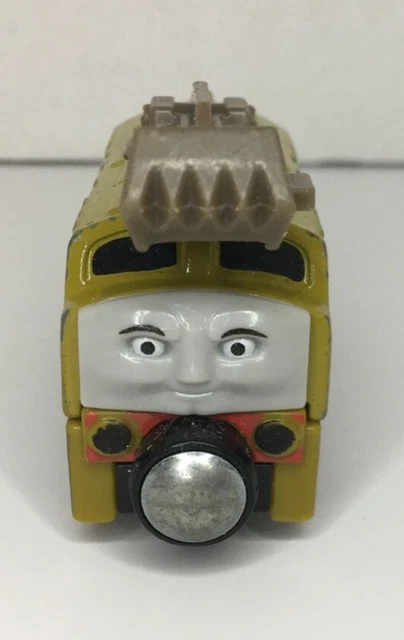 THOMAS AND FRIENDS Take n Play Diesel 10 Diecast Magnetic Push A Long ...