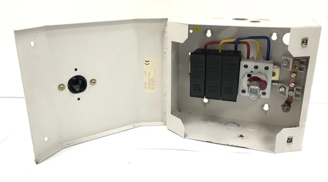 HAGER 32AMP TPN HRC Fused Metal Switch Isolator 3-Phase 415v ON/OFF £24 ...