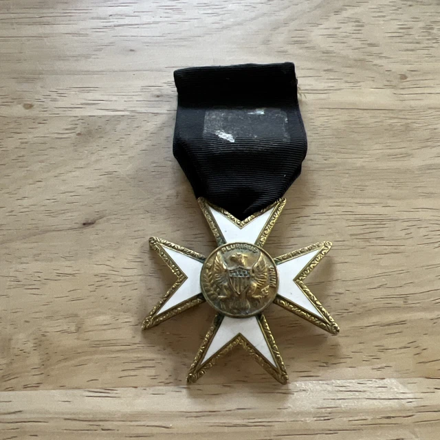 VINTAGE KNIGHT'S TEMPLAR Cross Pin Medal With Black Ribbon £10.05 ...