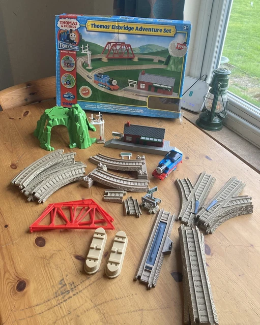 TRACKMASTER THOMAS Elsbridge Adventure train set. Thomas the tank ...