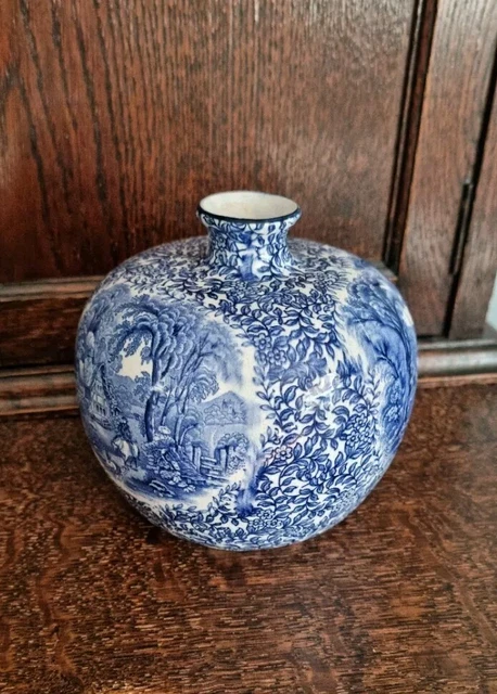 ANTIQUE JAMES KENT Fenton Ye Old Foley Ware Vase, Blue & White "ADRIAN ...