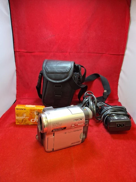 SONY DCR-TRV33E MINI DV Tape Digital Video Camera Handycam + Charger ...