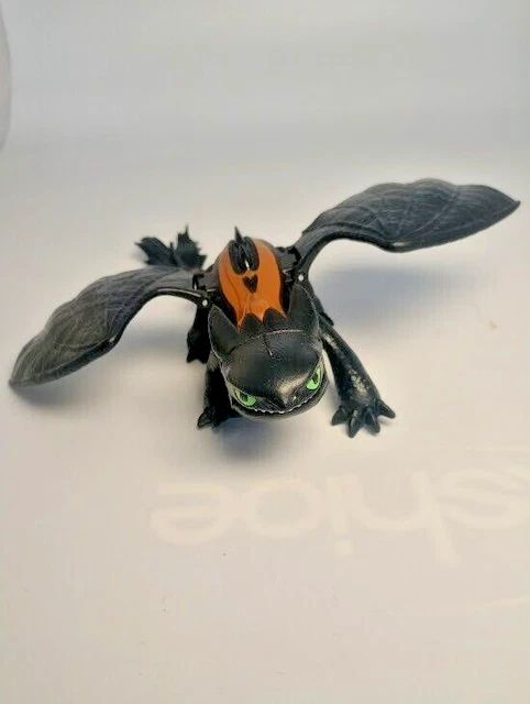 DREAMWORKS HOW TO Train Your Dragon Toothless Night Fury 9” Figure DWA ...