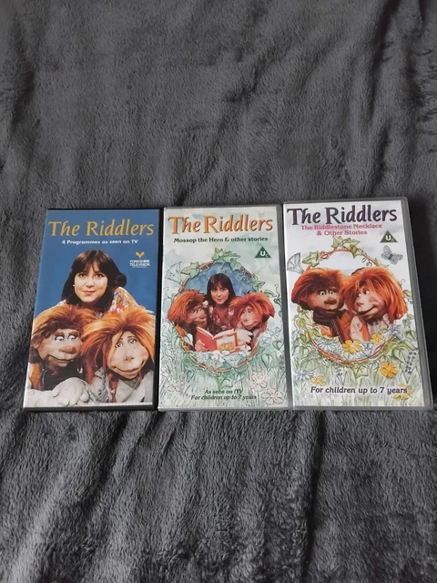 THE RIDDLERS VHS Tapes X3 (Mossop the Hero, Riddlestone Necklace etc) £ ...
