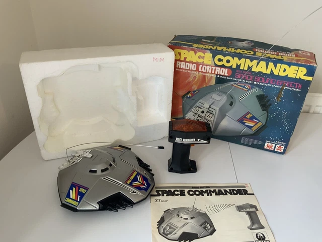 VTG SPACE COMMANDER RADIO CONTROL Toy BANDAI / HALES Retro Toy Boxed (4 ...