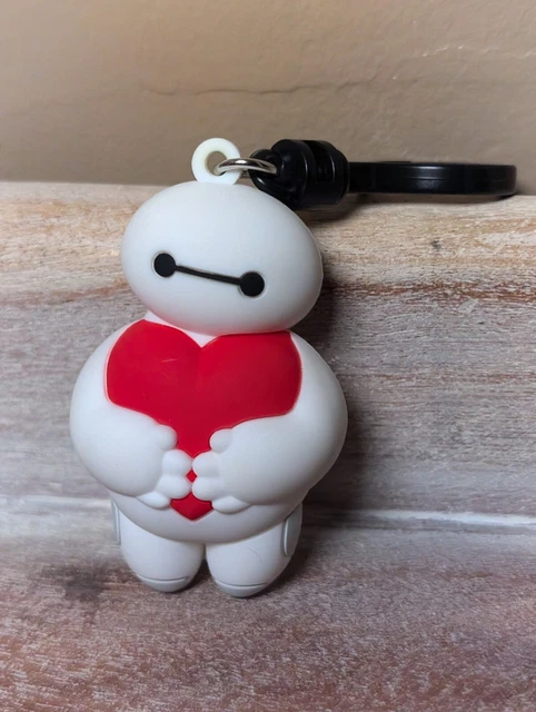 DISNEY SERIES 50 Baymax Big Hero 6 Figural Bag Clip 3 Inch Hugging Heat ...