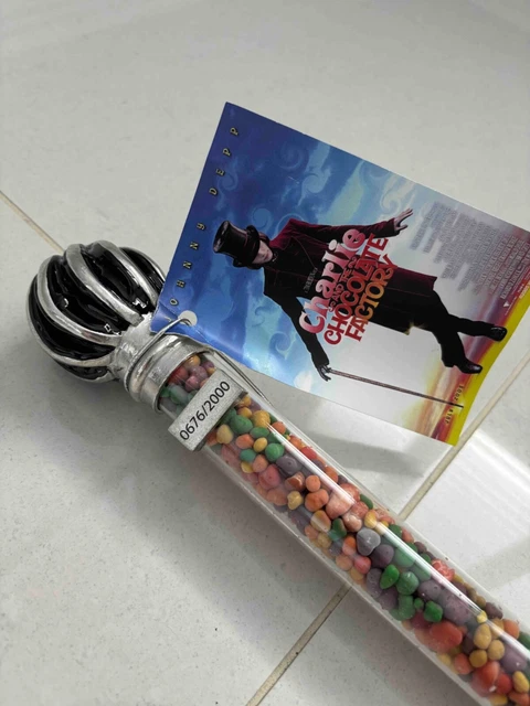 CHARLIE AND THE Chocolate Factory 2005 Limited Edition Willy Wonka Cane ...