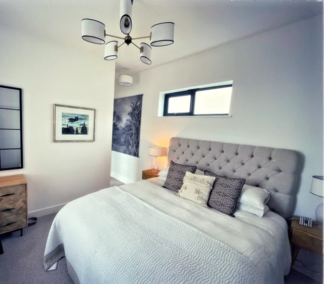 STUNNING LOAF SUPERKING Ottoman Storage Bed And Snoozemuffin Headboard ...